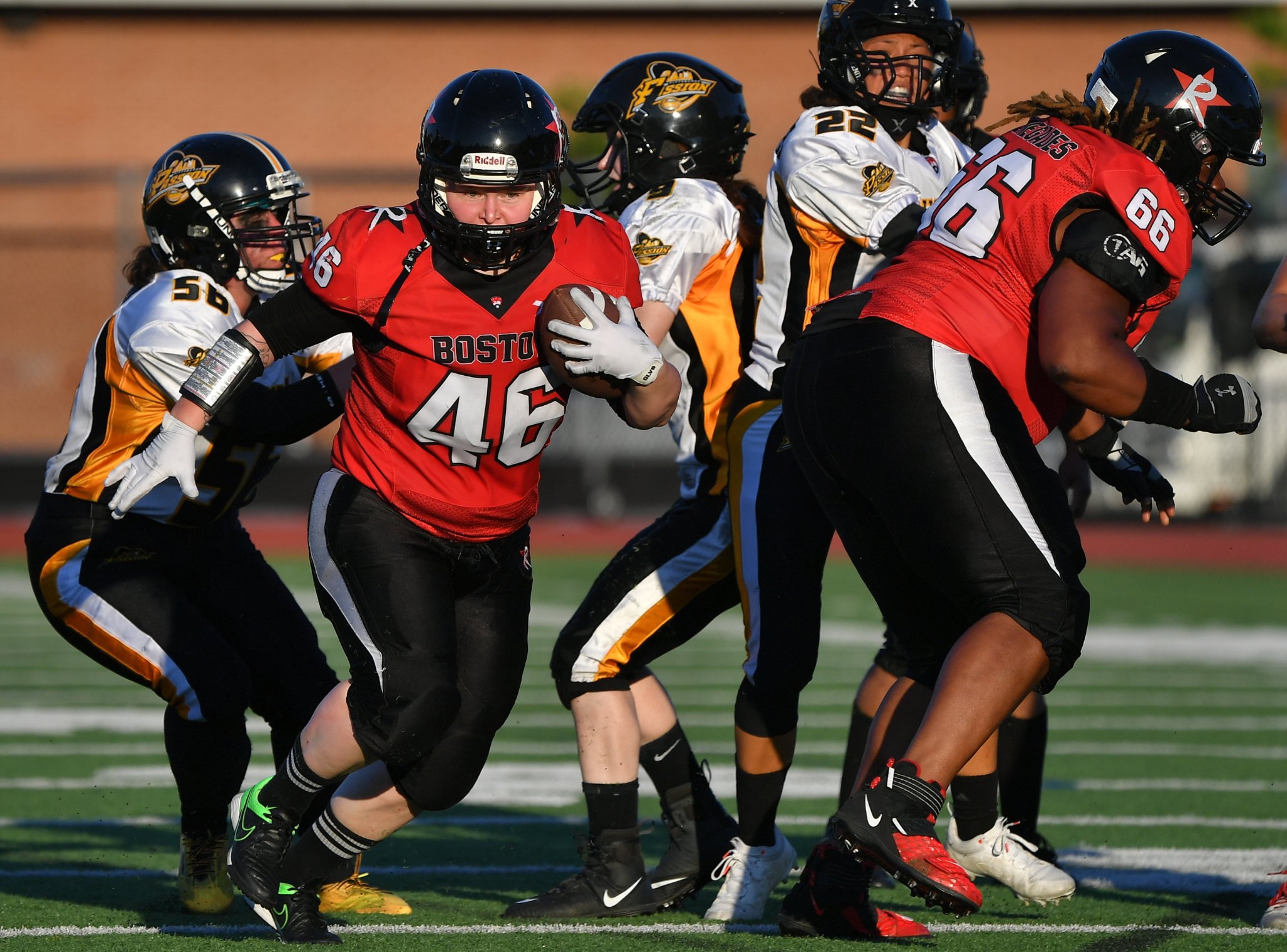 Women's Pro Football: Renegades triumph over Pittsburgh at della Russo ...